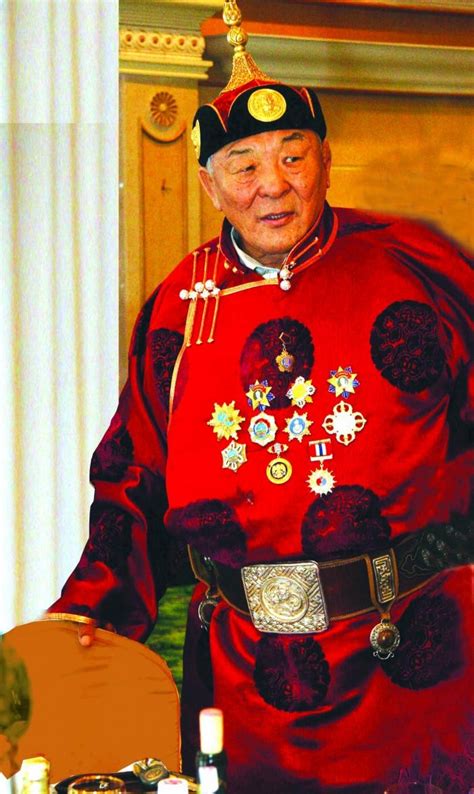 Х Баянмөнх аварга Шинжлэх ухааны доктор боллоо