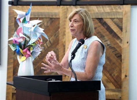 Fran Dewine Visits Elyria Library To Celebrate Imagination Library Milestone Chronicle Telegram