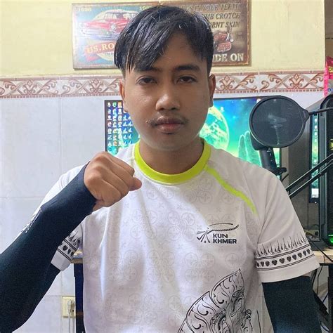 ពាក្យសម្តីសុខធីមួយខ្លីបនេះខ្ញុំពេញចិត្ត ️🥊 🇰🇭 វីដេអូពី Netra Post ខ្មែរស្រលាញ់ខ្មែរ គុនខ្មែរ