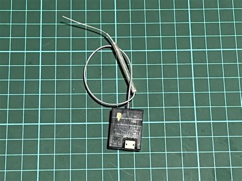 Spektrum Dsm2 Satellite Receivers Used Code R011 Rc Aero Life New Used Rc Equipment Engines