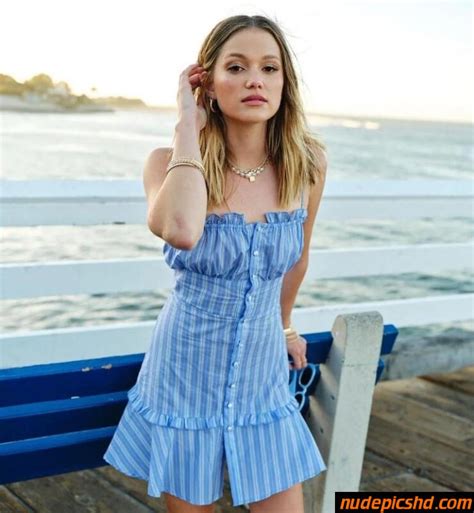 Olivia Holt Nude Pics Celebrity Porn Actress Sex Scenes