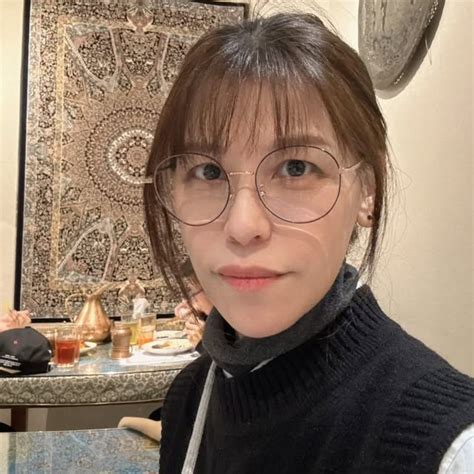 開分就是開分數的意思。 因為在台灣賭博是違法的，所以不能直接用現金玩賭博遊戲機台，客人給現金就幫客人開分數到機台裡面供客人遊戲使用。 因為客人待越久錢花越多，所以通常會24小時營業，同時提供