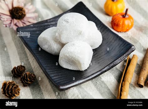 Red Bean Mochi In Japanese At Holly Mellott Blog