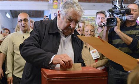 Uruguay Definirá A Su Próximo Presidente En Una Segunda Vuelta