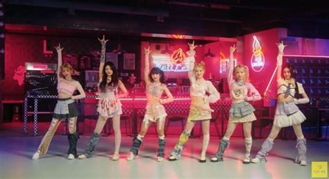 트라이비 신곡 ‘we Are Young 뉴트로 버전 퍼포먼스 영상 깜짝 공개 경기평화신문