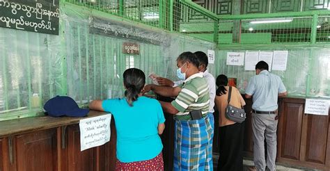 တနင်္သာရီမြို့နယ်မြန်မာ့စီးပွါးရေးဘဏ်တွင် ၁၂ ၂၀၂၁ လအတွက်အငြိမ်းစား ၂၆၉ ဦးကို ပင်စင်လစာပုံမှန်ထုတ