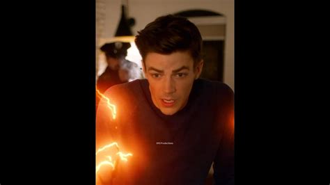 The Flash Stops Corrupt Cops In Flashtime Theflash Youtube