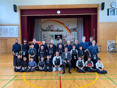 伊藤先生がお見えになりました 千葉市弁天剣友会