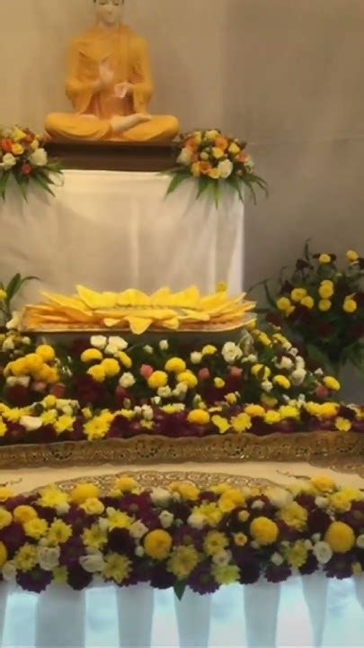 සුවද මලින් සරසනලද මේ කඨිනාසන පිංකම මම සතුටු සිතින් අනුමෝදන් කරමි 🙏 අනුමෝදන් වෙත්වා සාදු සාදු