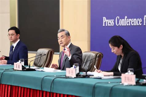 트럼프 이란 핵시설 공습 가능성 보도에中 정치적 해결 견지