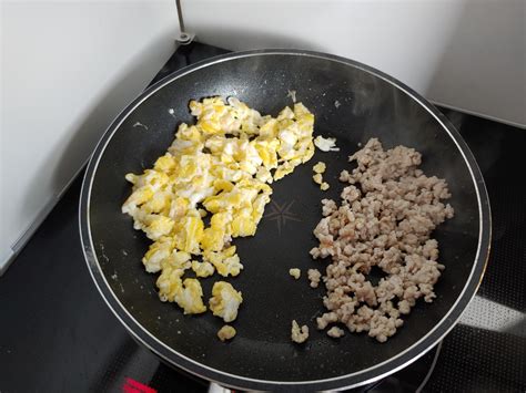 유아 볶음밥 돼지고기 다짐육 볶음밥 레시피