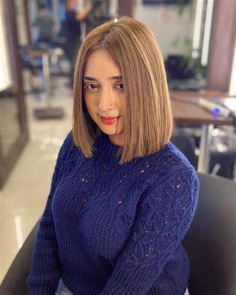 12 Bob Haircuts With Side Bangs To Freshen Up Your Everyday Style