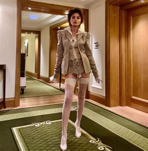 Lisa Rinna Sexy In Stockings 5 Photos The Fappening