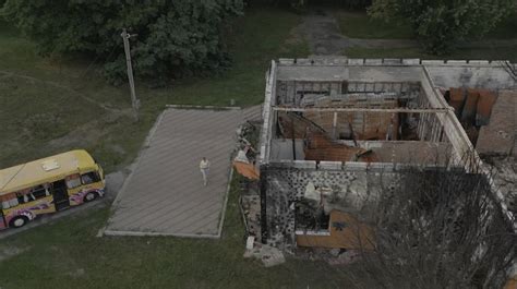 У премєрному випуску шоу «le Маршрутка на Новому каналі розповіли про врятовані картини