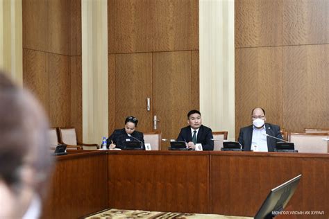 Улсын дээд шүүхийн шүүгчид нэр дэвшигчтэй нэр дэвшигчийн сонсгол хийлээ