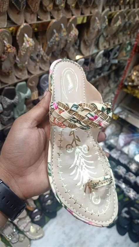 Flat Fancy Slippers At Rs 200pair In New Delhi Id 2851863632562