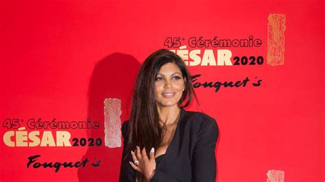 Nawell Madani Sublime Elle Se D Voile Au Naturel Et Pensive