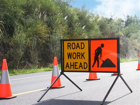 Temporary Traffic Control In Australia As 1742 3 Guidelines Optsigns