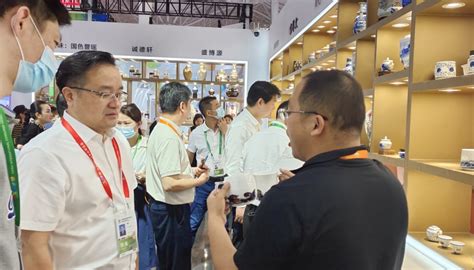中国国际贸易促进委员会江苏省分会 图片新闻 钱前副会长带队参加第三届中国国际消费品博览会