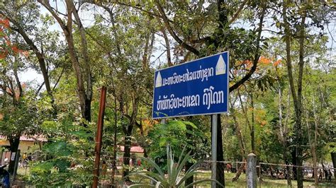 ນັກສຶກສາ ທີ່ຈະຈົບມະຫາວິທຍາໄລ ຢານຊອກວຽກເຮັດຍາກ — ຂ່າວລາວ ວິທຍຸເອເຊັຽເສຣີ ພາສາລາວ