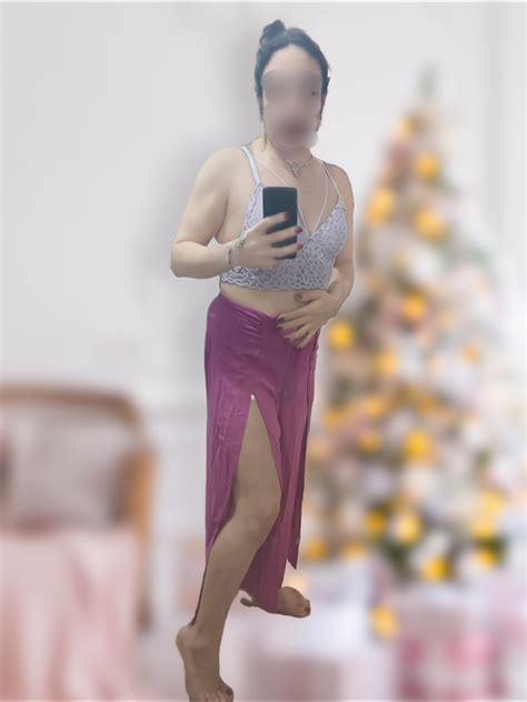 سیسی بوی لباس مجلسیم چطوره 💋💋👠🌈