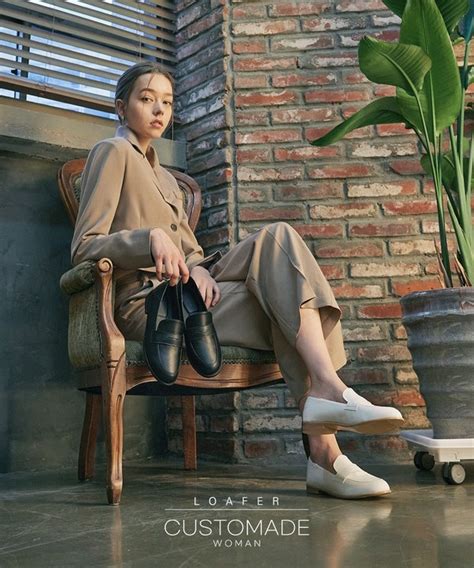 커스텀에이드 우먼 모던한 감각에 편한 착화감