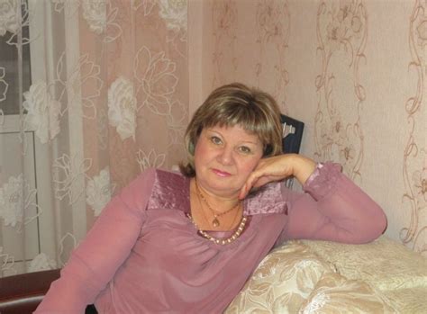 Мій чоловік після багатьох років шлюбу покинув мене і пішов до 40 річної жінки і лише в той