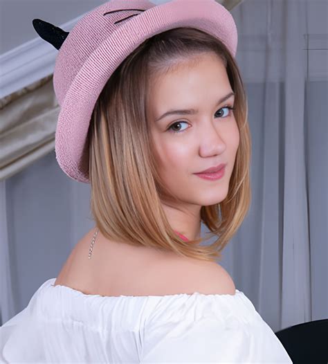 Sonya Rose Actress Height Weight Age Videos Photos Biography Wiki And More