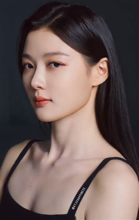 Pin On Kim Yoo Jung Kim You Jung Kim Yoo Jung Photoshoot Kim Yoo Jung
