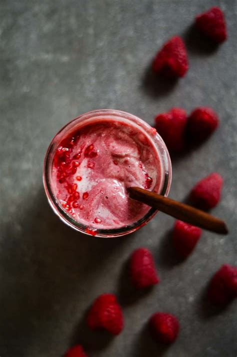 How To Make A Raspberry Smoothie Beside The Mountain