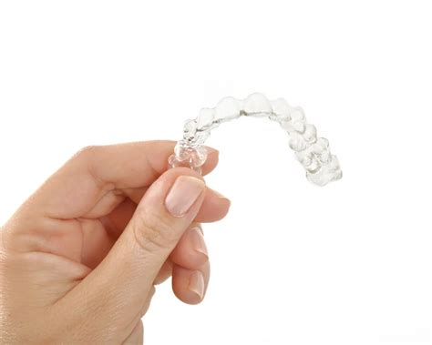 Elásticos Invisalign Aplicación De Los Elásticos De La Ortodoncia