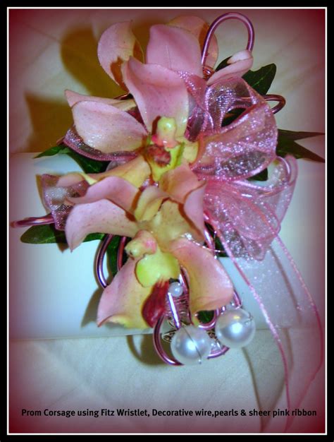 Wristlett Using Fitz Bracelets Prom Flowers Floral Design Prom Designs