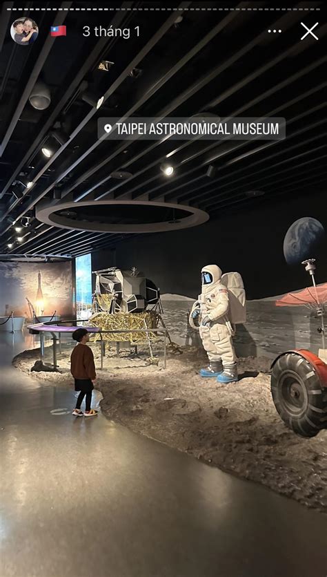 Si Ng A Con Trai T I N I N Y Khi I Du L Ch N C Ngo I