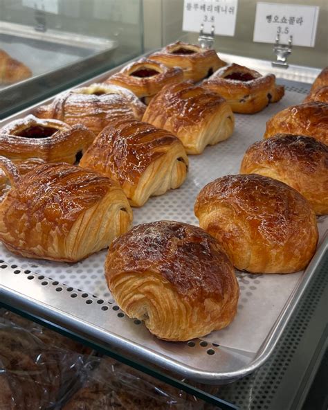 이유 베이커리 일산 빵집 건강 빵집 수제 빵집 안녕하세요 이유 베이커리입니다 🍞 즐거운 주말이네요 오늘 비 예보가 있긴한데 다행히 아직은 비가 내리지