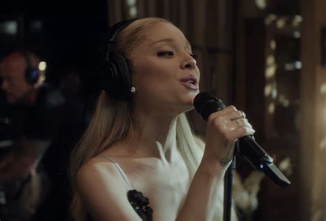 Ariana Grande Is Live From London