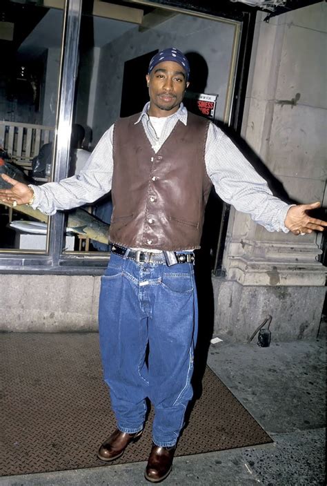 Pin On Hip Hop Tupac Outfits Streetwear Fashion Street Fashion Men