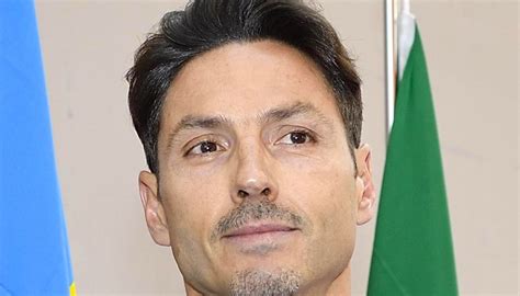 Luigi Berlusconi E Il Battesimo Del Secondo Figlio Ma Manca Qualcuno