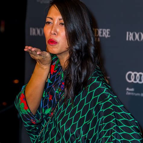 Minh Khai Phan Thi Promiflash