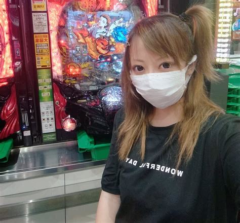 「代理店の方の枕断ったら仕事干されました」「なぜか下半身を舐めさせられる」「なぜか前乗り同室」コスプレ演者さんが来店の闇を書きまくってしまう