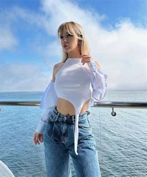 СИМБОЧКА Girl Diana