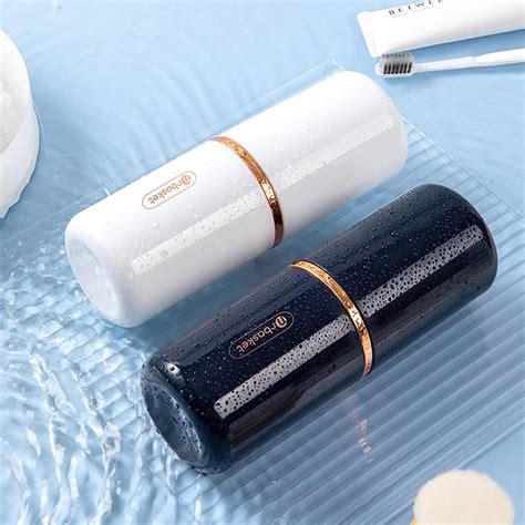 Кутия за съхранение на четки и паста за зъби при пътуване