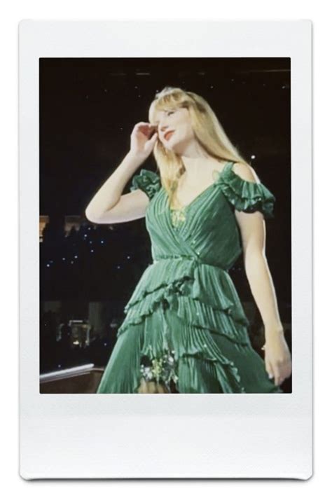 Taylor Swift The Eras Tour Polaroid Loirinha
