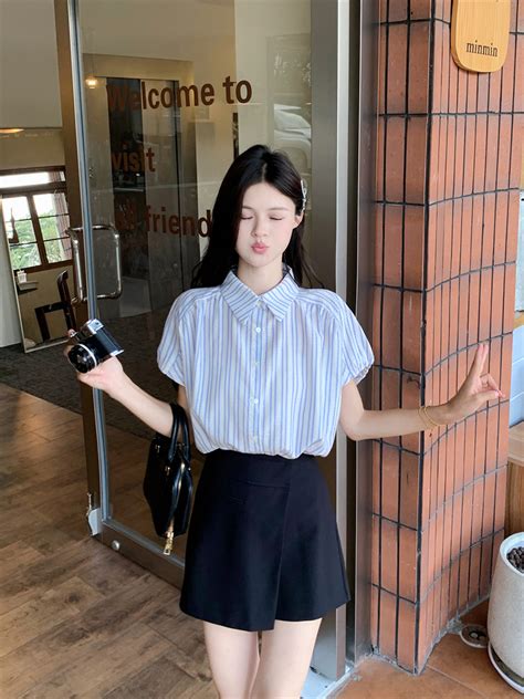 减龄学院风套装女夏季2024新款翻领蓝色条纹衬衫包臀半身裙两件套 阿里巴巴