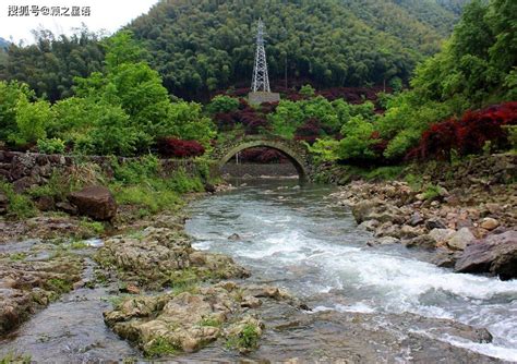 红枫每年红两次赏枫胜地山环水绕北溪村 搜狐大视野 搜狐新闻