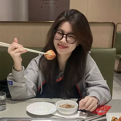 P N U Nhi Threads Say More