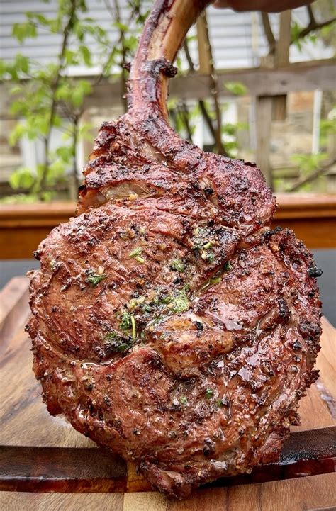 Tomahawk Ribeye Steak