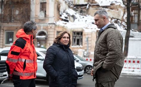 Партія допомоги надійде у січні до Києва приїхала мер Барселони Вечірній Київ