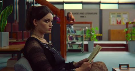 Xem Phim Sex Education Một Câu Thoại Khiến Tôi Sốc Con Còn Bồi Thêm Một Câu Càng Làm Tôi