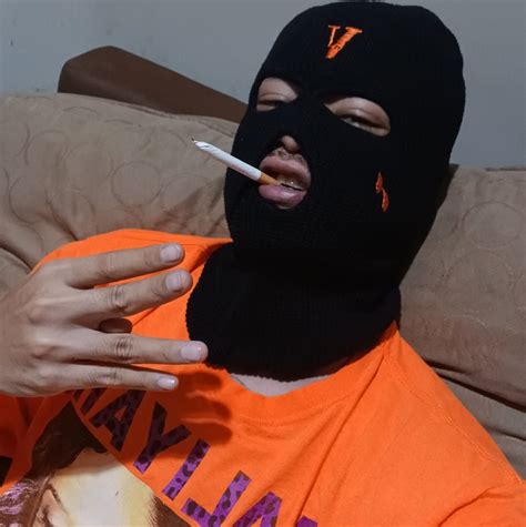 นายแว่น วินเทจ ระวังมิจฉาชีพปลอมเป็นเพจนายแว่นแล้วทักไปปิดยอดนะค้าบ ต้องมีการปิดที่คอมเม้น