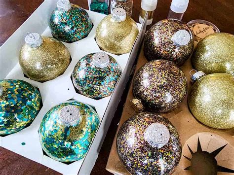 How To Make Polycrylic Glitter Ornaments Bre Pea